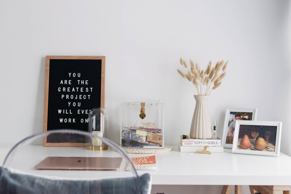 How a design content creator works from home — Comfort Works Blog ...