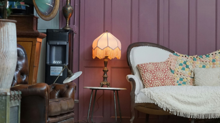 Whimsigoth aesthetic: 7 easy tips to incorporate it into your home